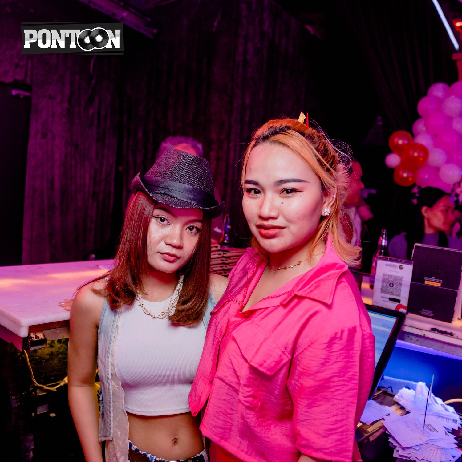 Barbie Pontoon Pontoon Club